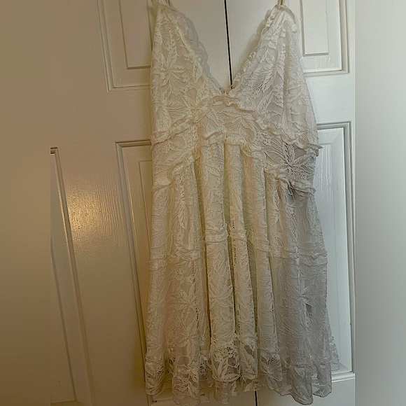 Fourteen Twelve | Dresses | Nwt Fourteen Twelve White Lace Ruffly Dress ...